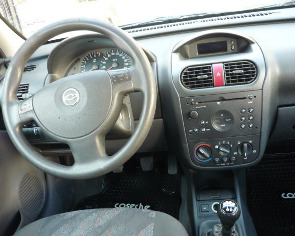 Index of /wp-content/gallery/chevrolet-corsa-evolution-2003/