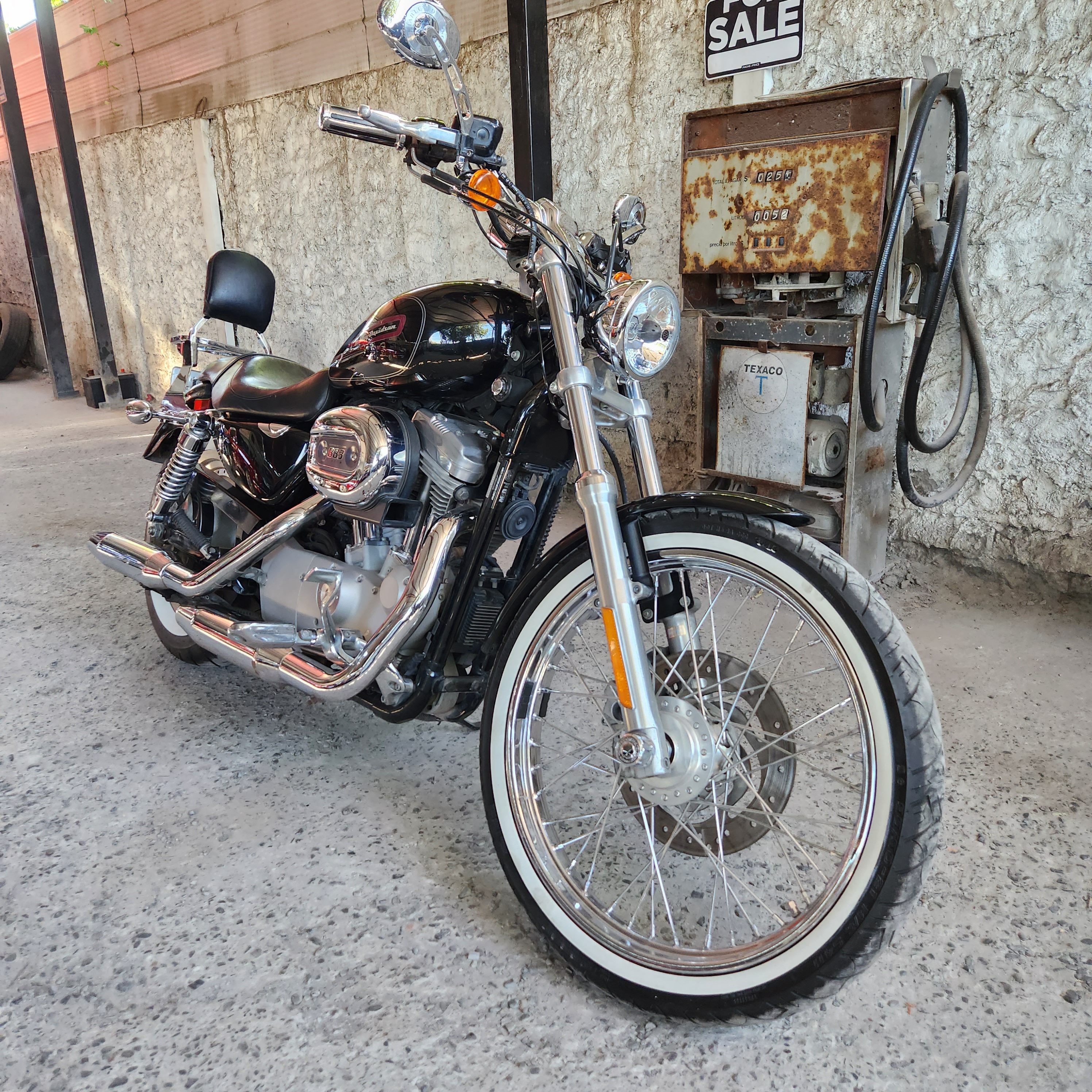 Index of /wp-content/gallery/harley-davidson-883-lx-2008/